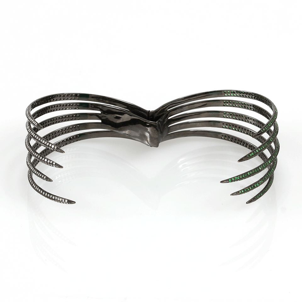 Tsavorite And Diamond Cuff Claw | ARUNASHI – Marissa Collections
